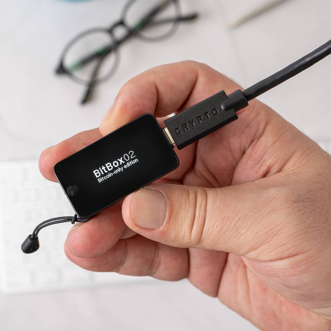 BitBox02 hardware wallet | Swiss-made security for Bitcoin & crypto